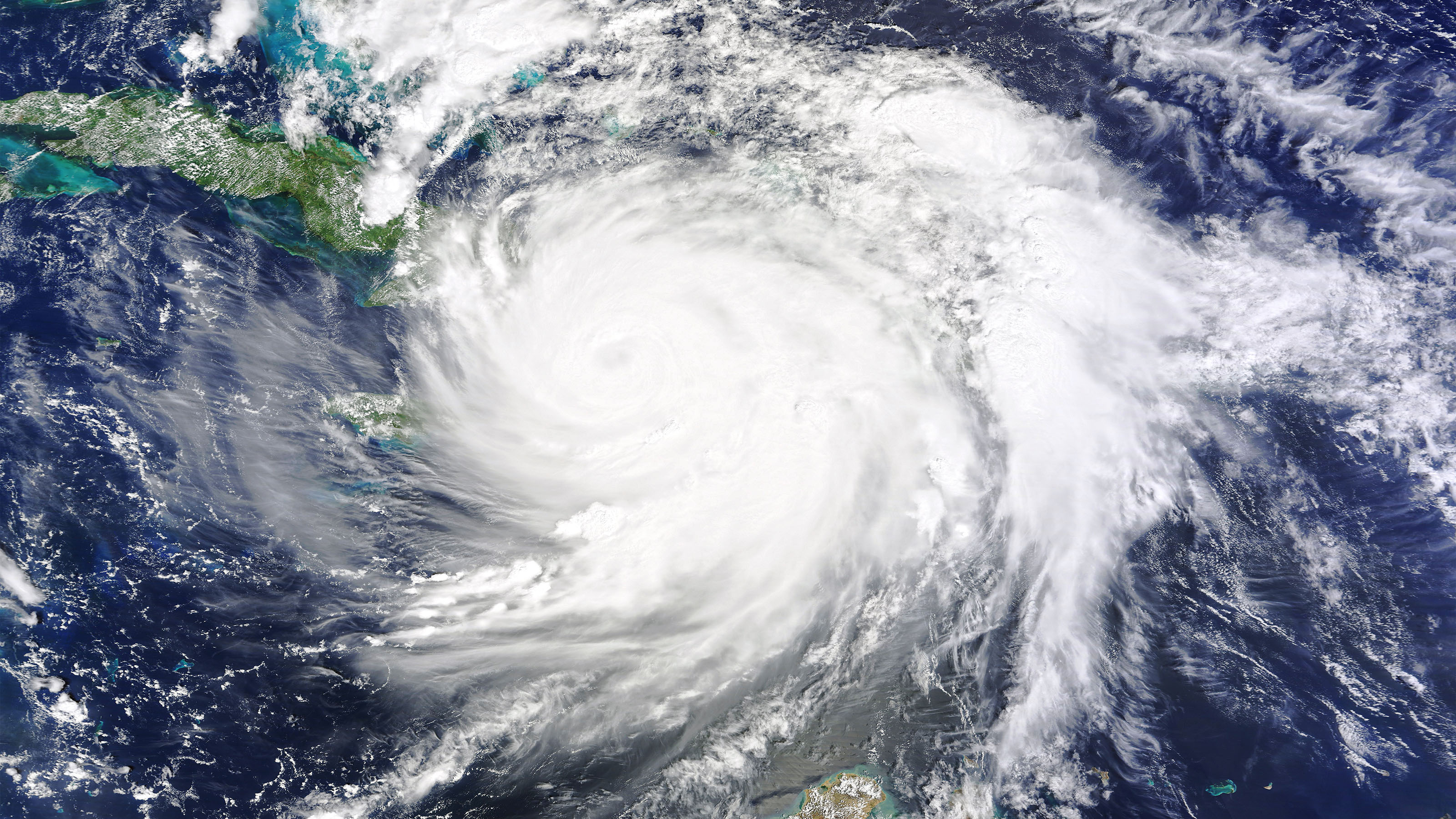 Hurricane relief takes flight - AOPA