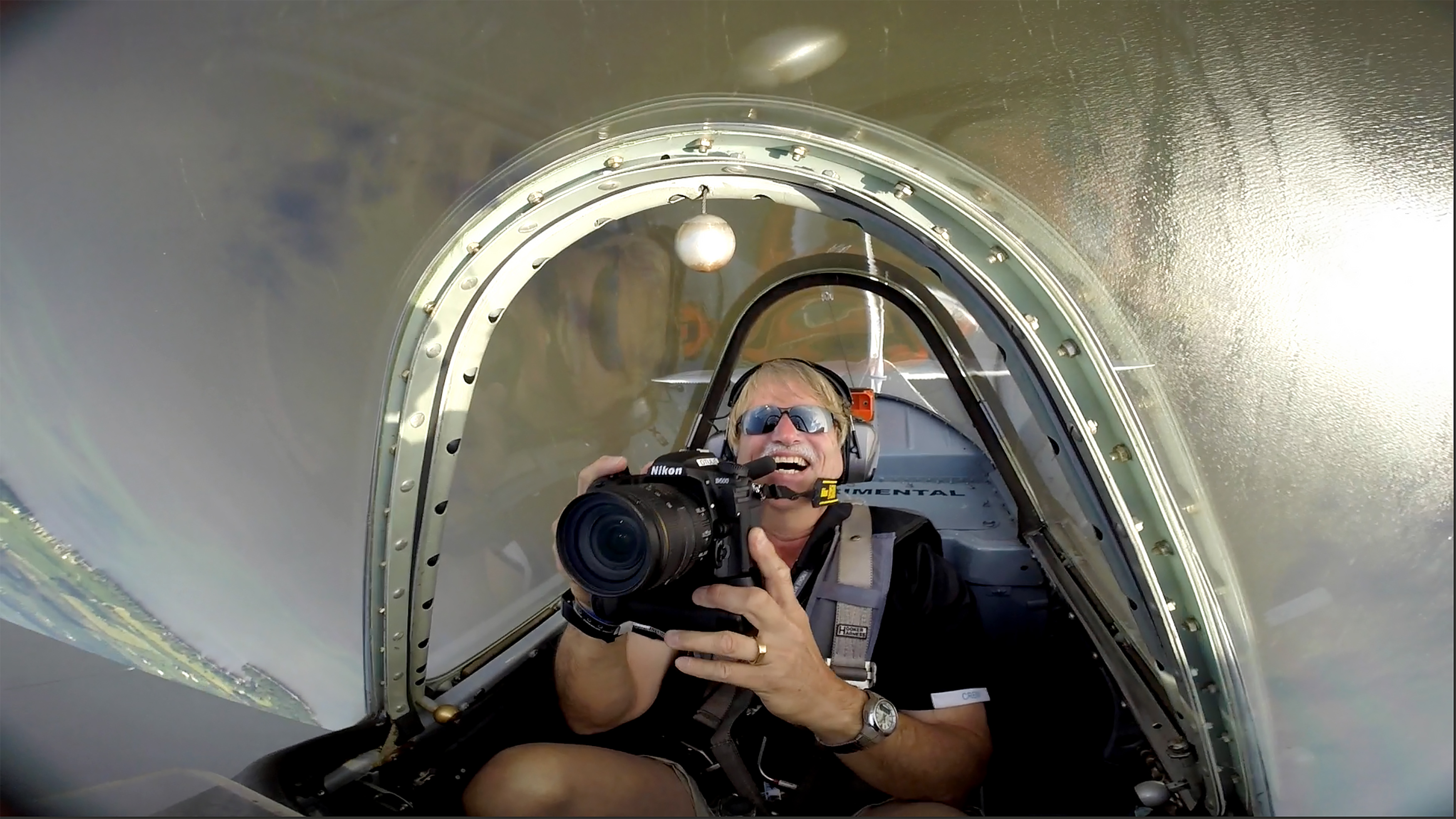 Behind the scenes with the Phillips 66 Aerostars - AOPA