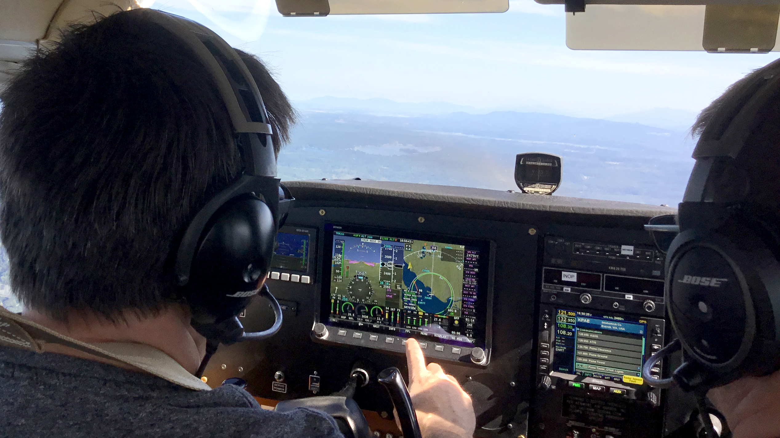 Dynon to certify SkyView HDX - AOPA