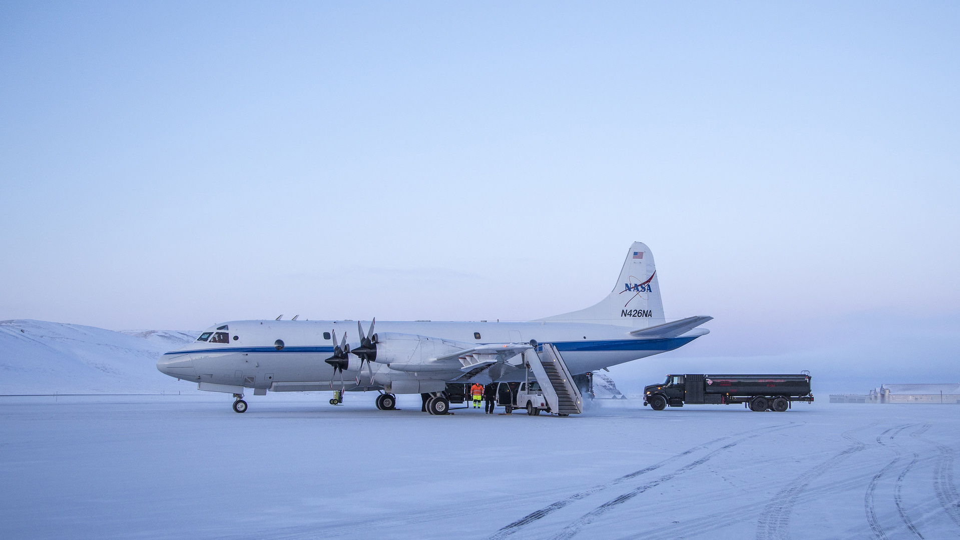 The aircraft of Operation IceBridge - AOPA