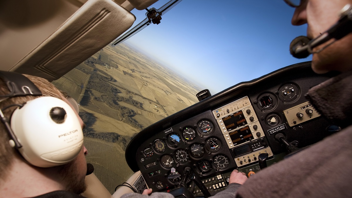 Every pilot makes mistakes - AOPA Every pilot makes mistakes - AOPA
