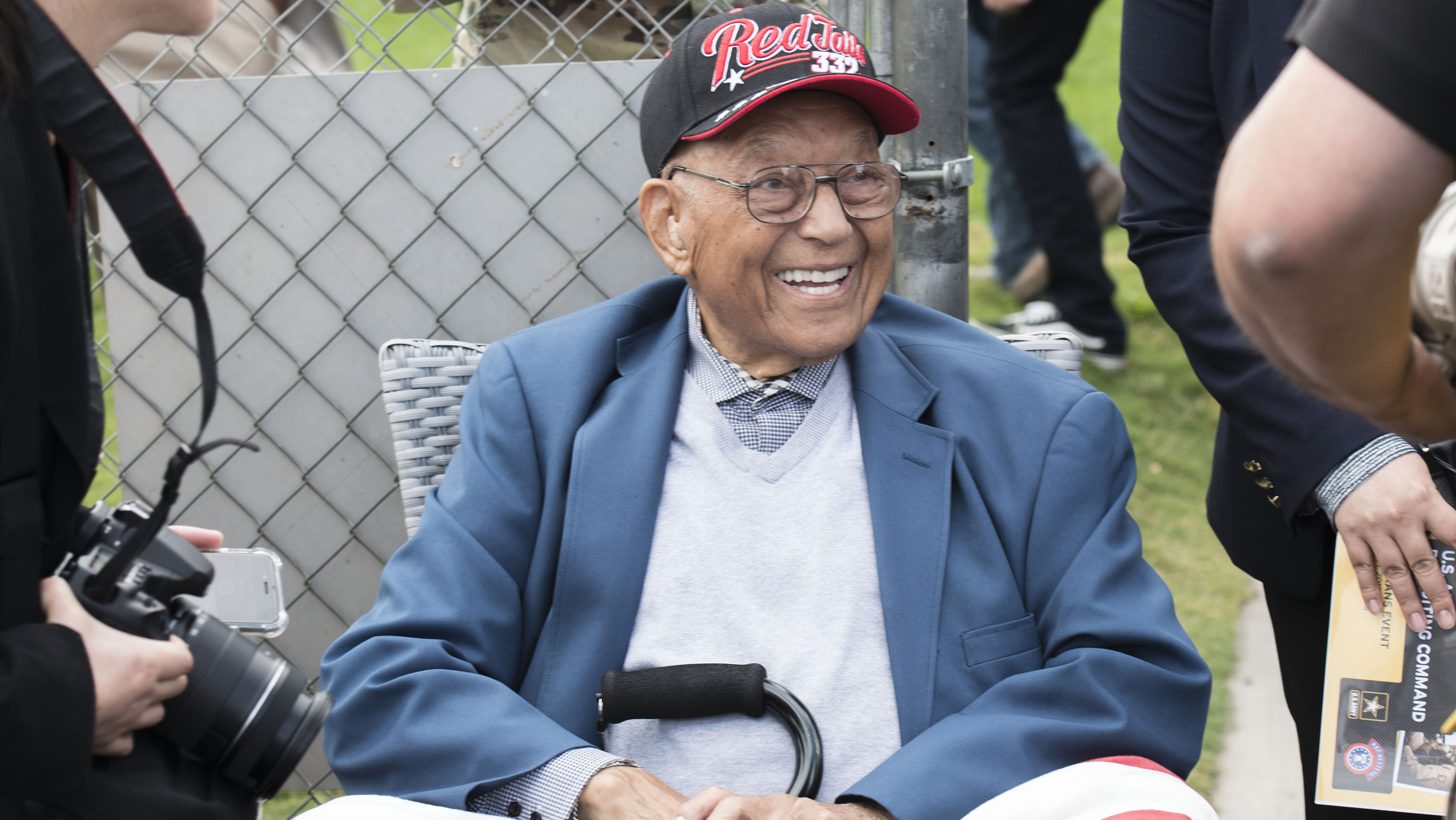 Tuskegee Airman Robert J. Friend has died - AOPA