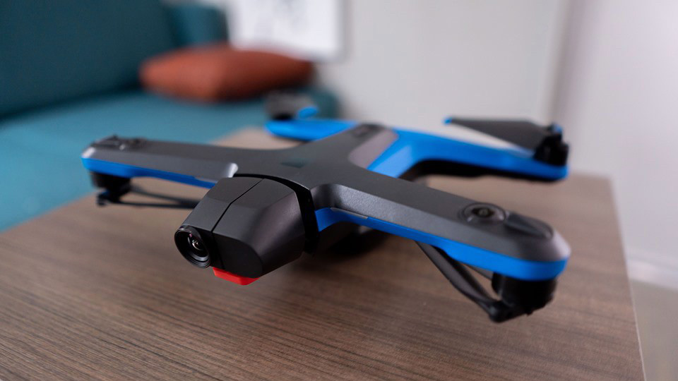 A drone that can dodge, duck, dip, dive - AOPA