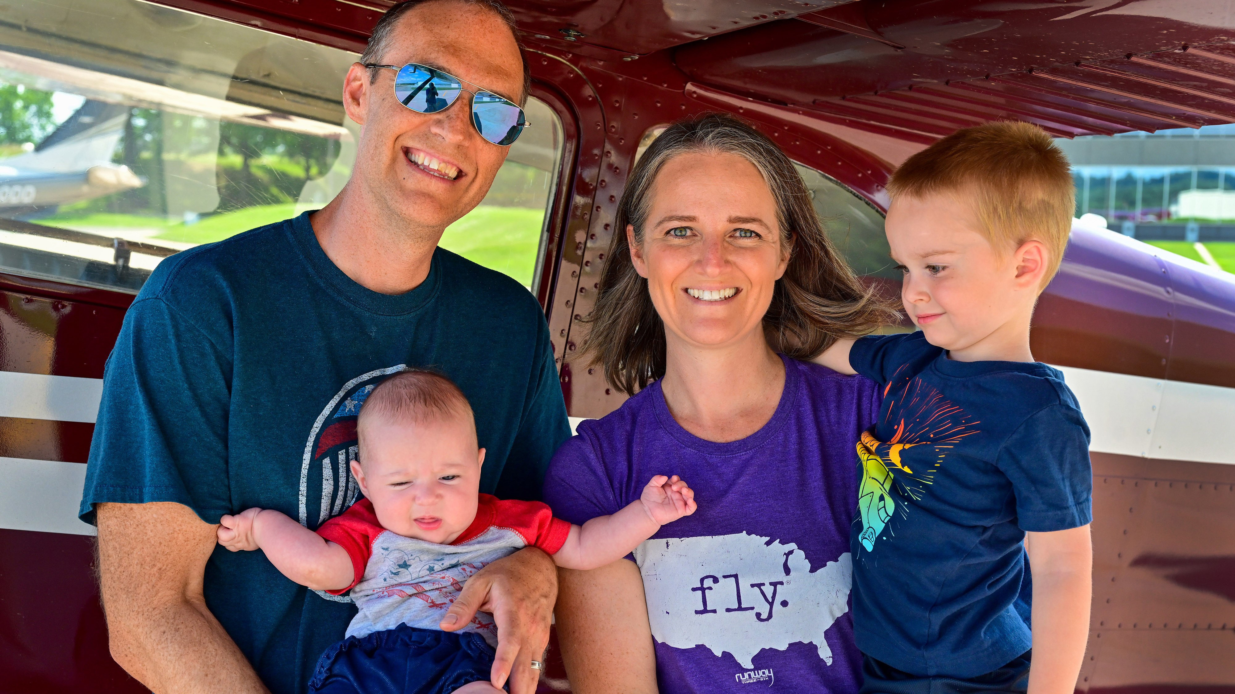 Tips for flying with young children - AOPA