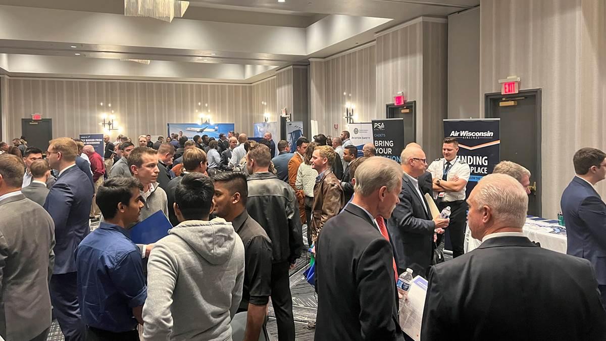 Pilot job market has never seen numbers like this - AOPA