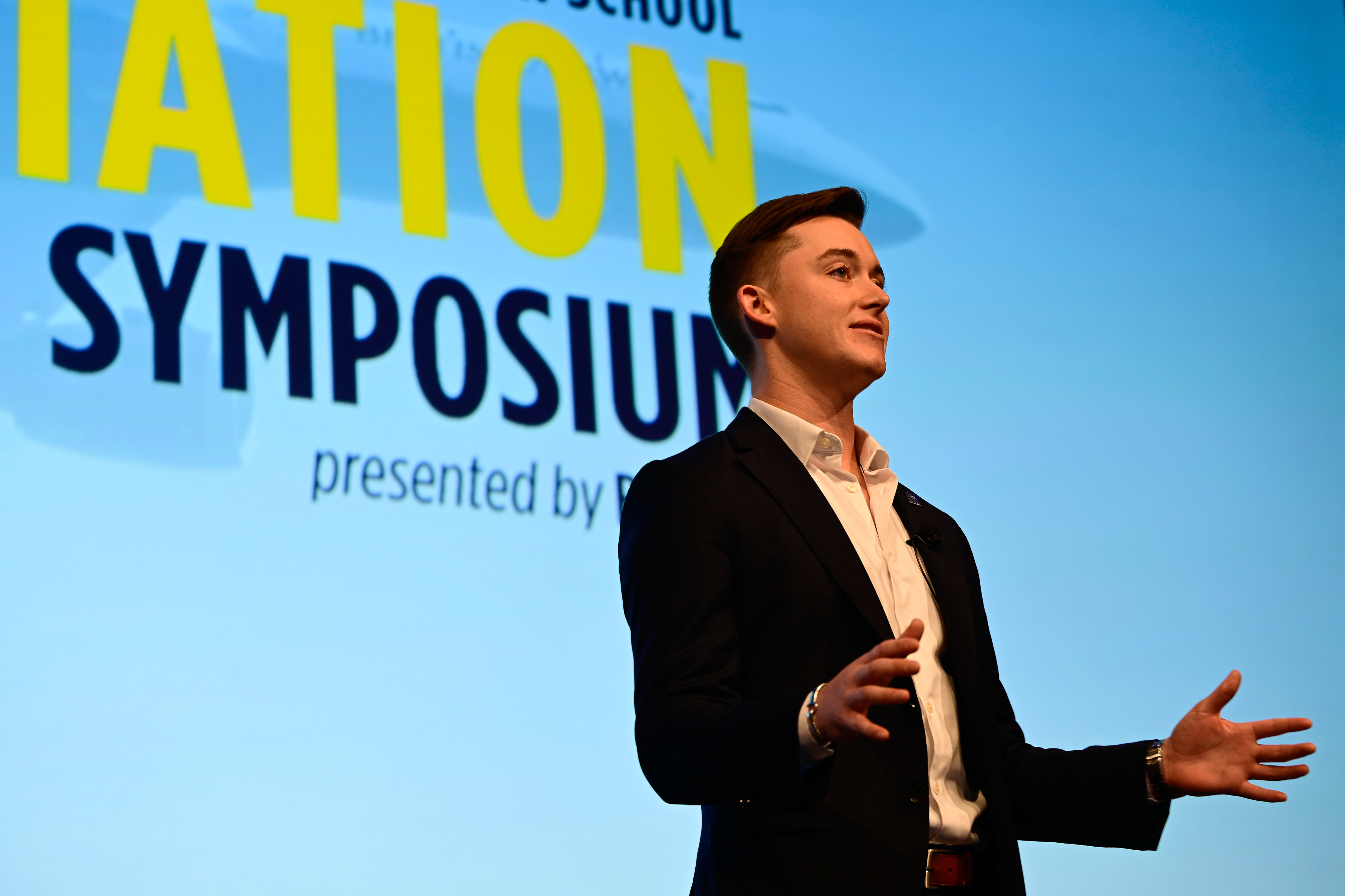 High school aviation STEM draws crowd - AOPA