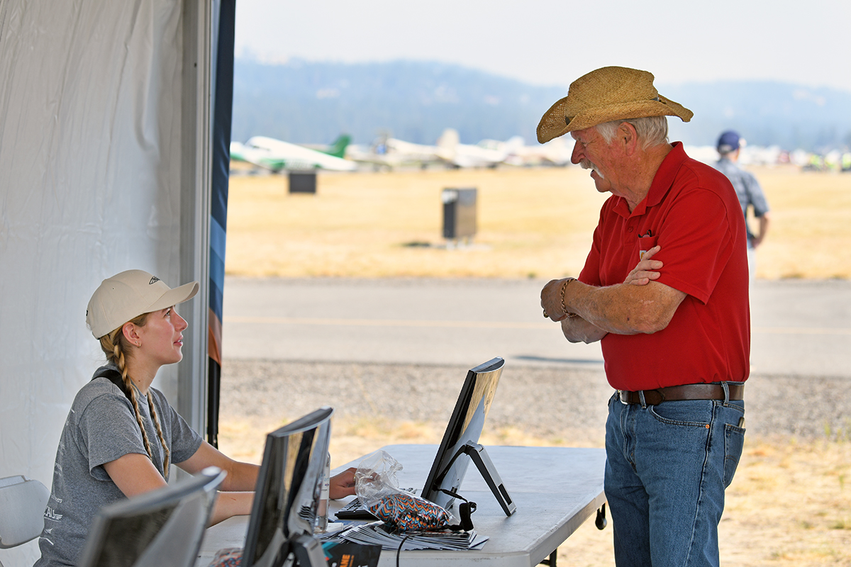AOPA calls for fly-in volunteers - AOPA