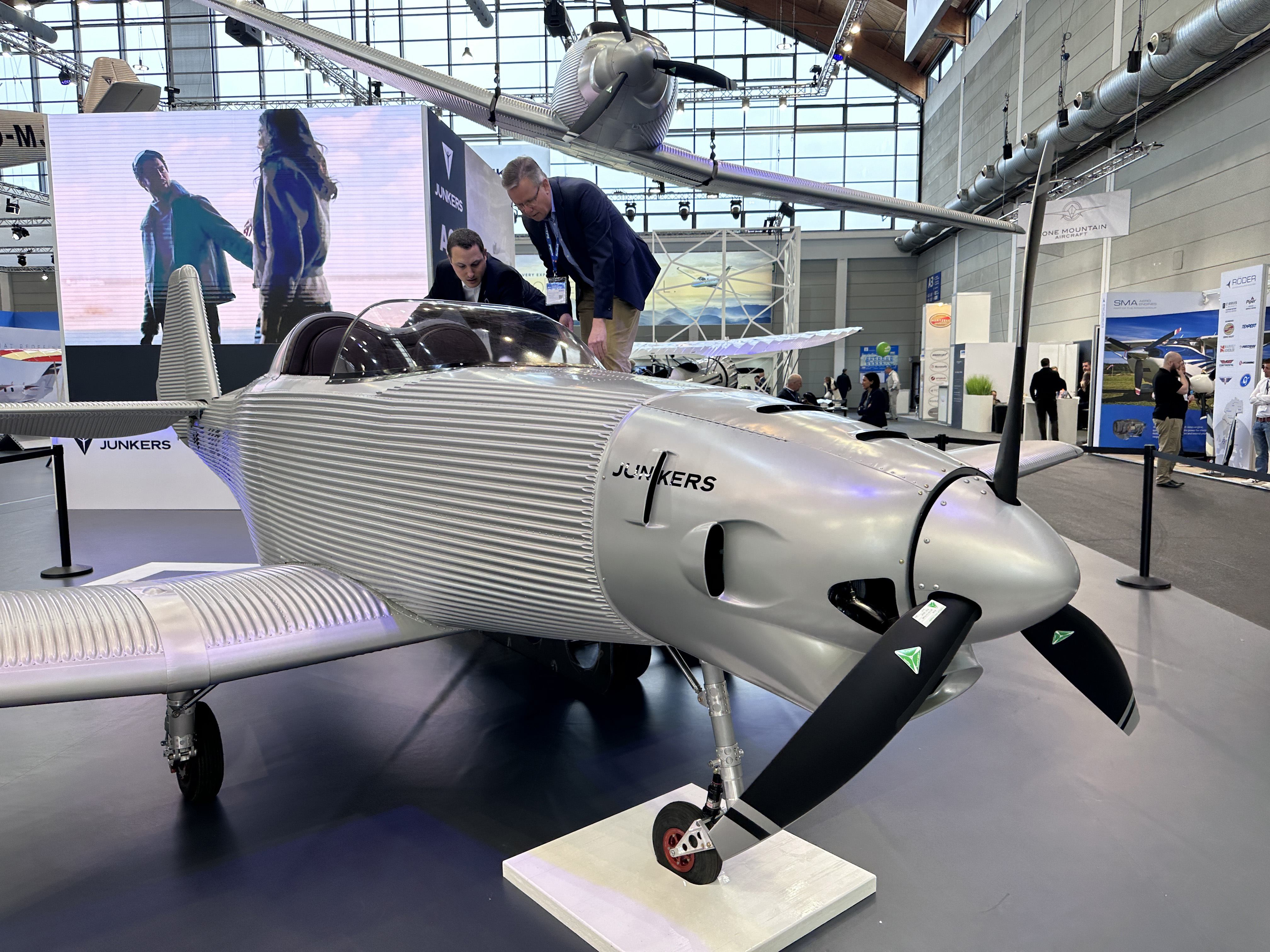 The Pilot-Aircraft Interface - AOPA