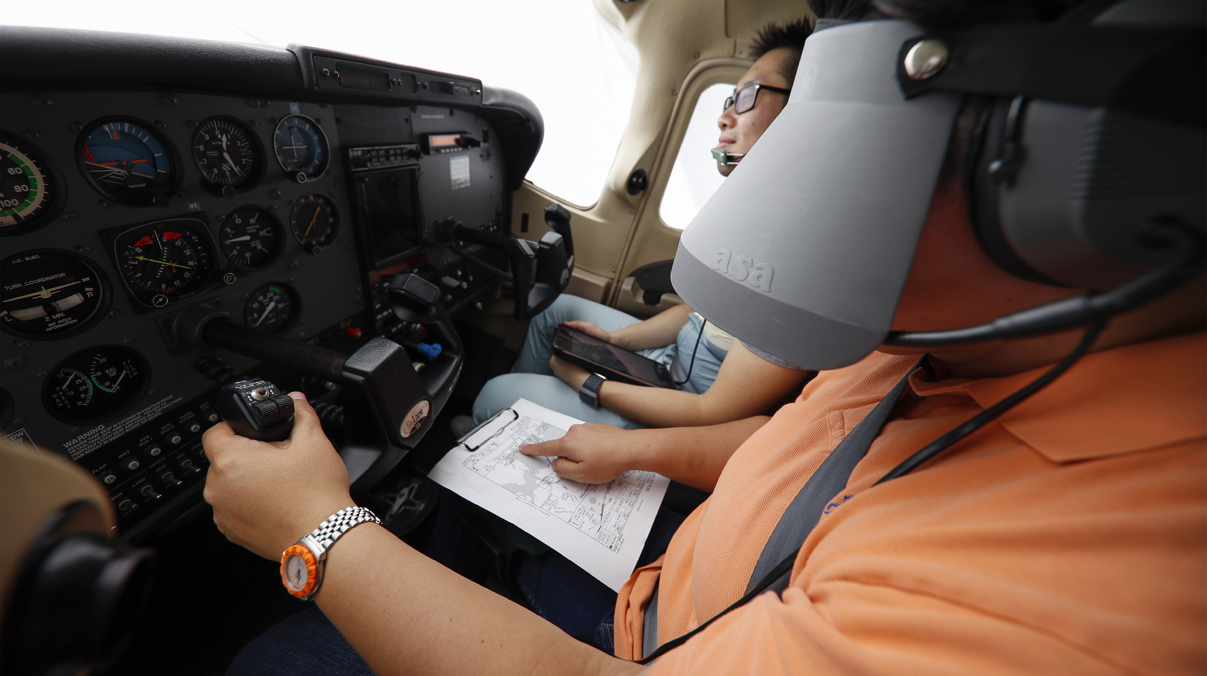 En route IFR charts to have limited foreign information - AOPA