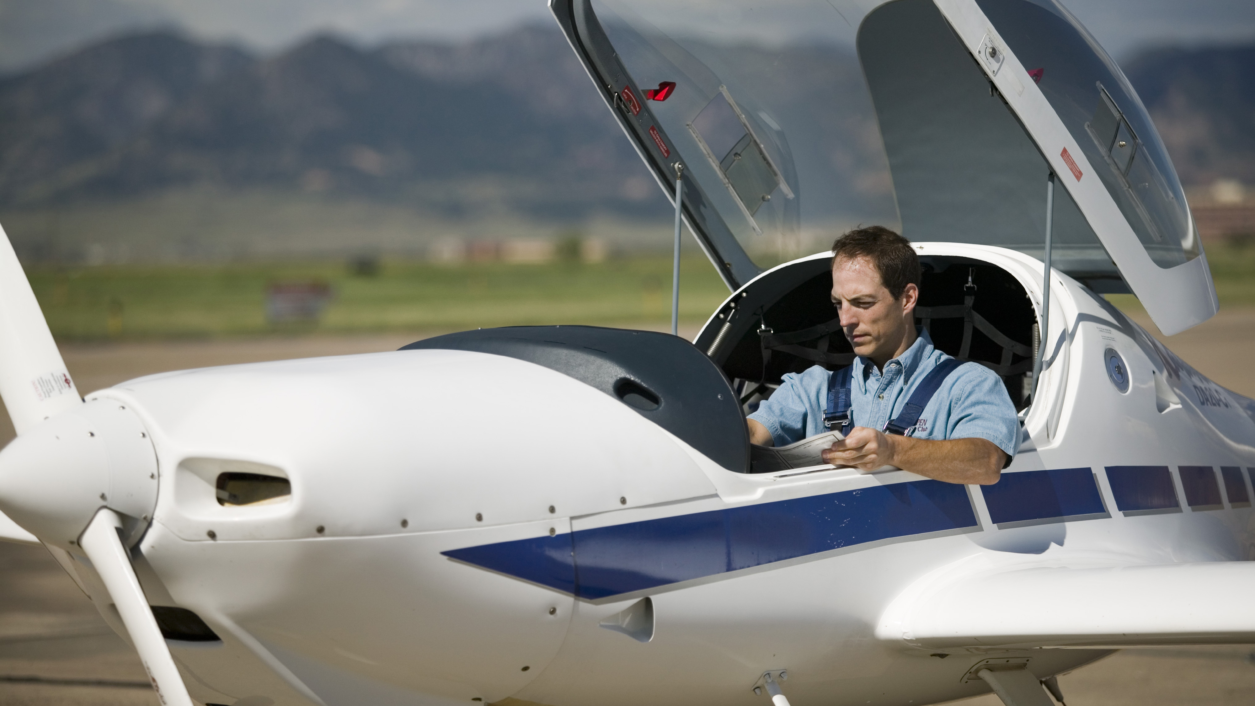 Training and Safety Tip: The hidden hazard of complacency - AOPA