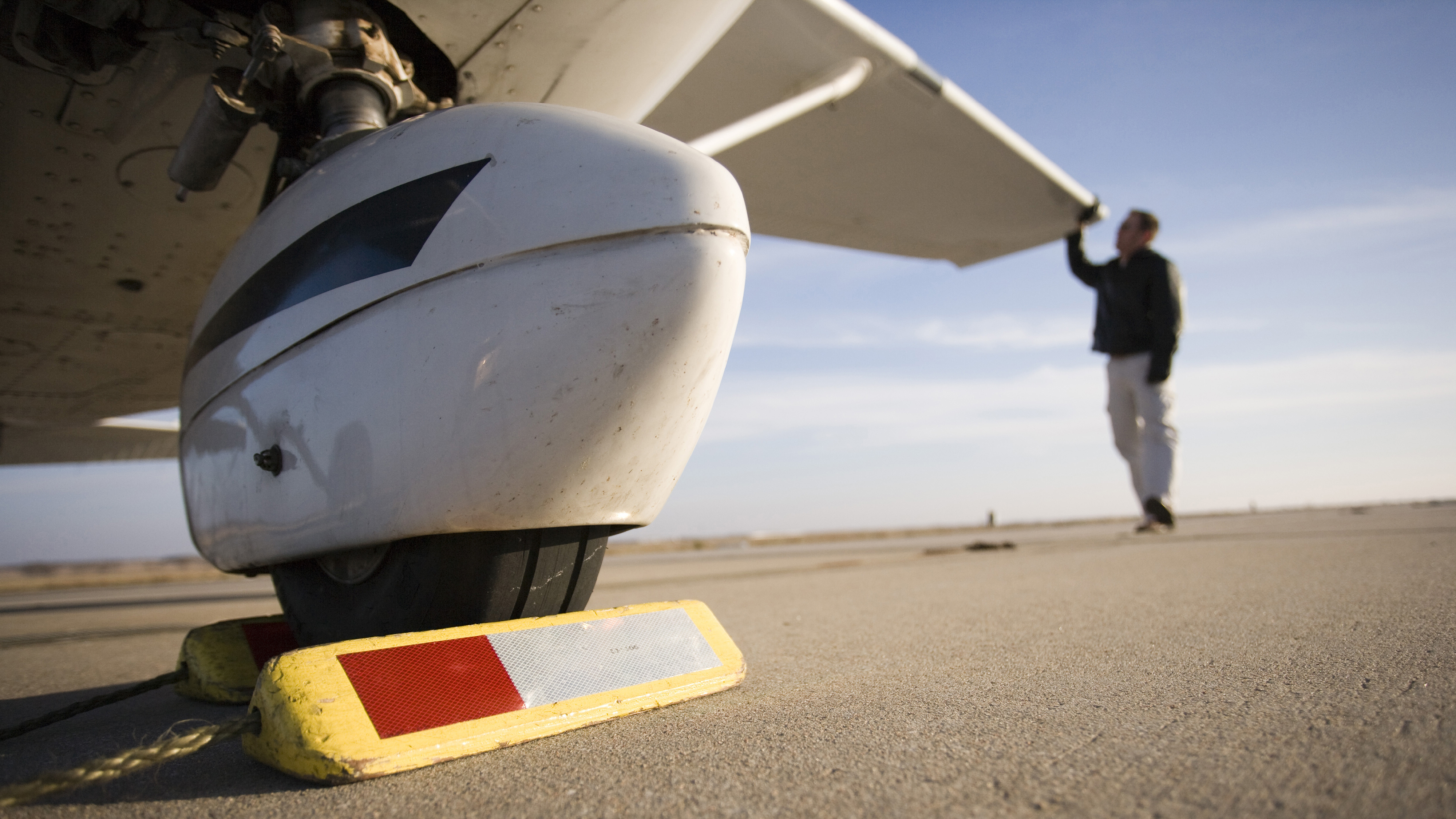 Training and Safety Tip: Check it out - AOPA