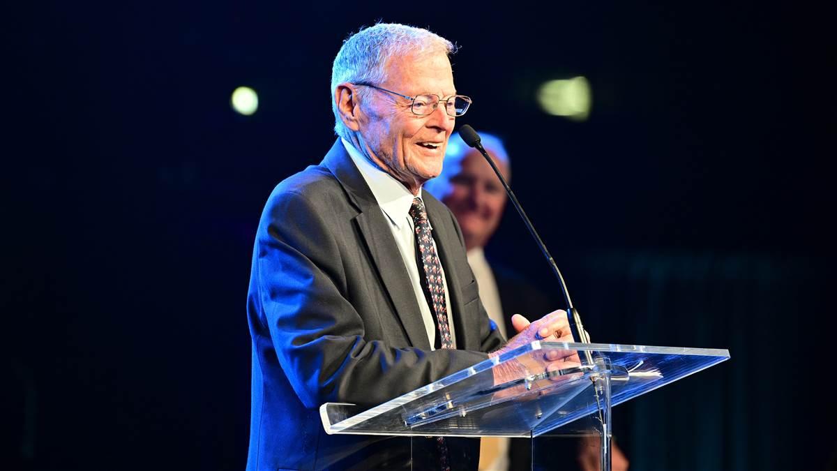 Pilot, senator, aviation advocate Inhofe mourned - AOPA