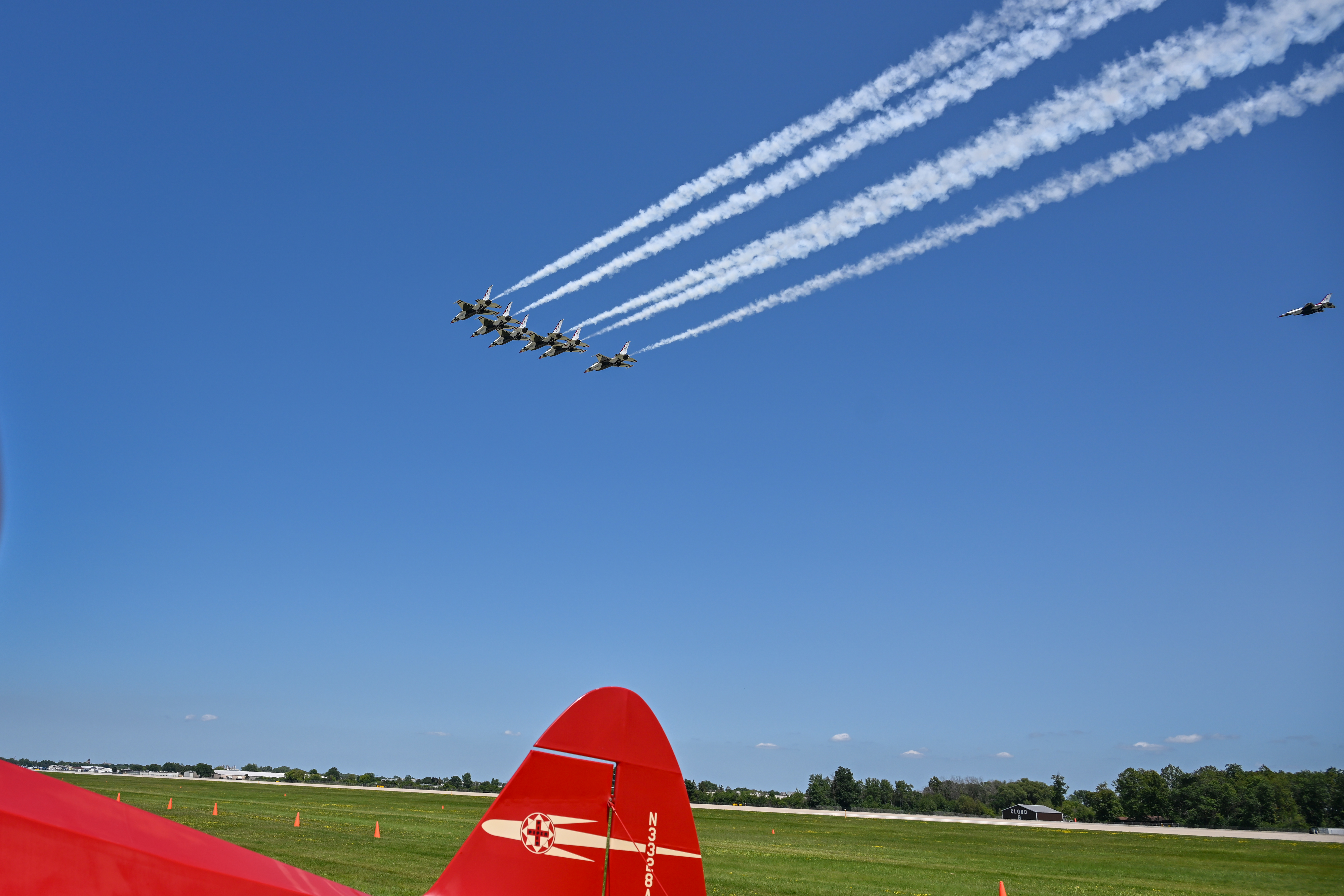 Visual highlights of EAA AirVenture - AOPA