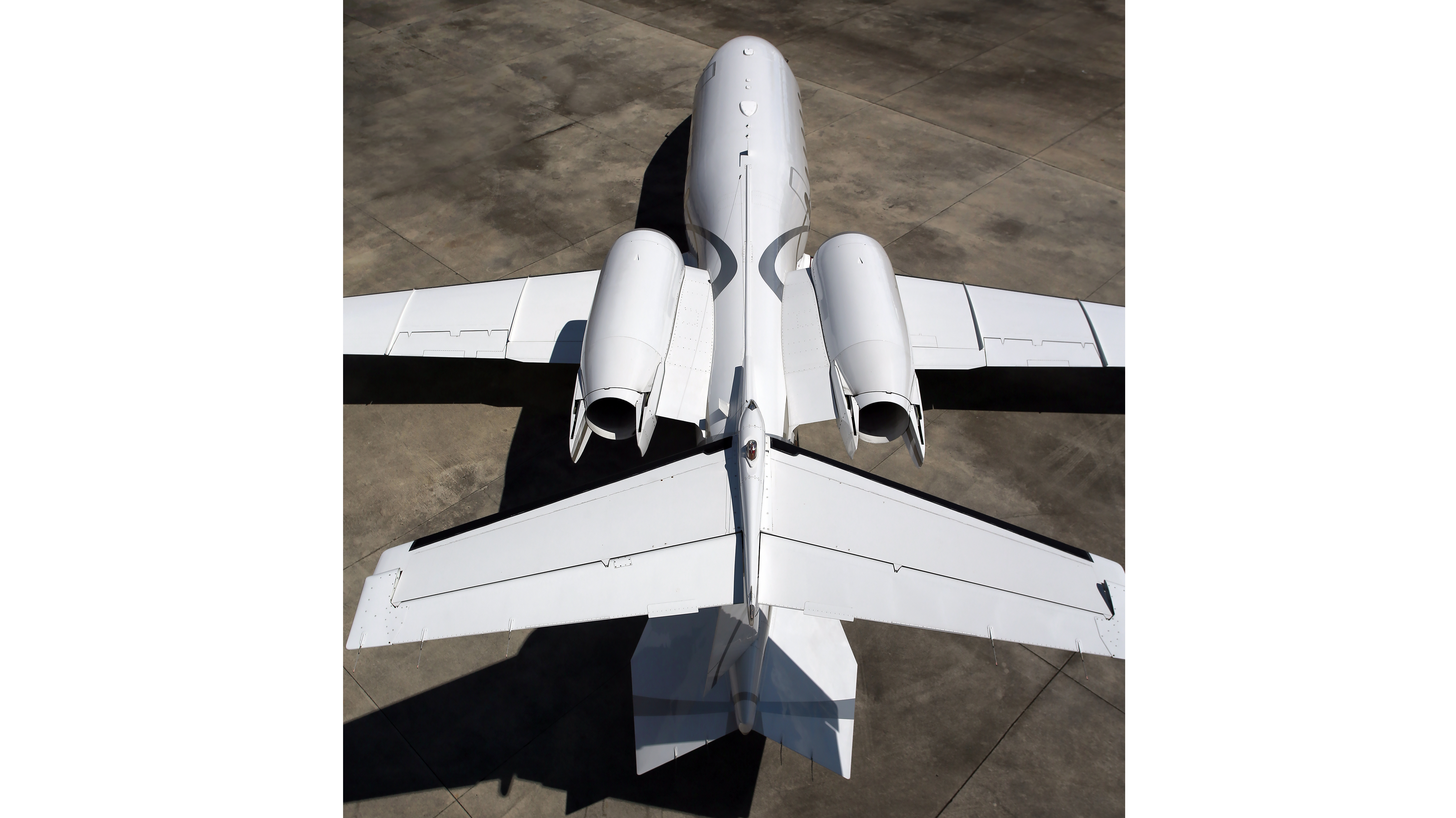 Long-range Learjet - AOPA