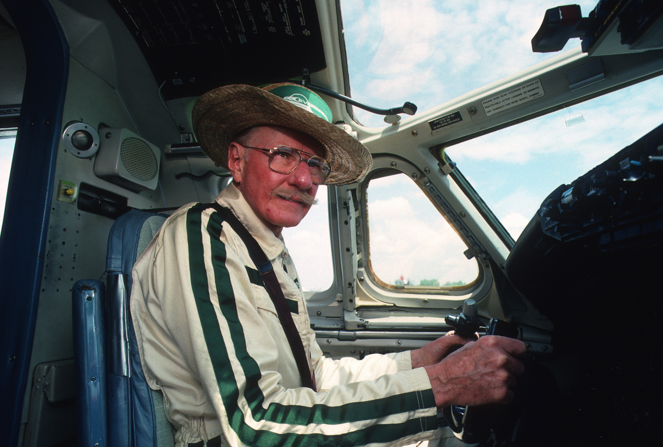 Never-before-released interview with Bob Hoover - AOPA