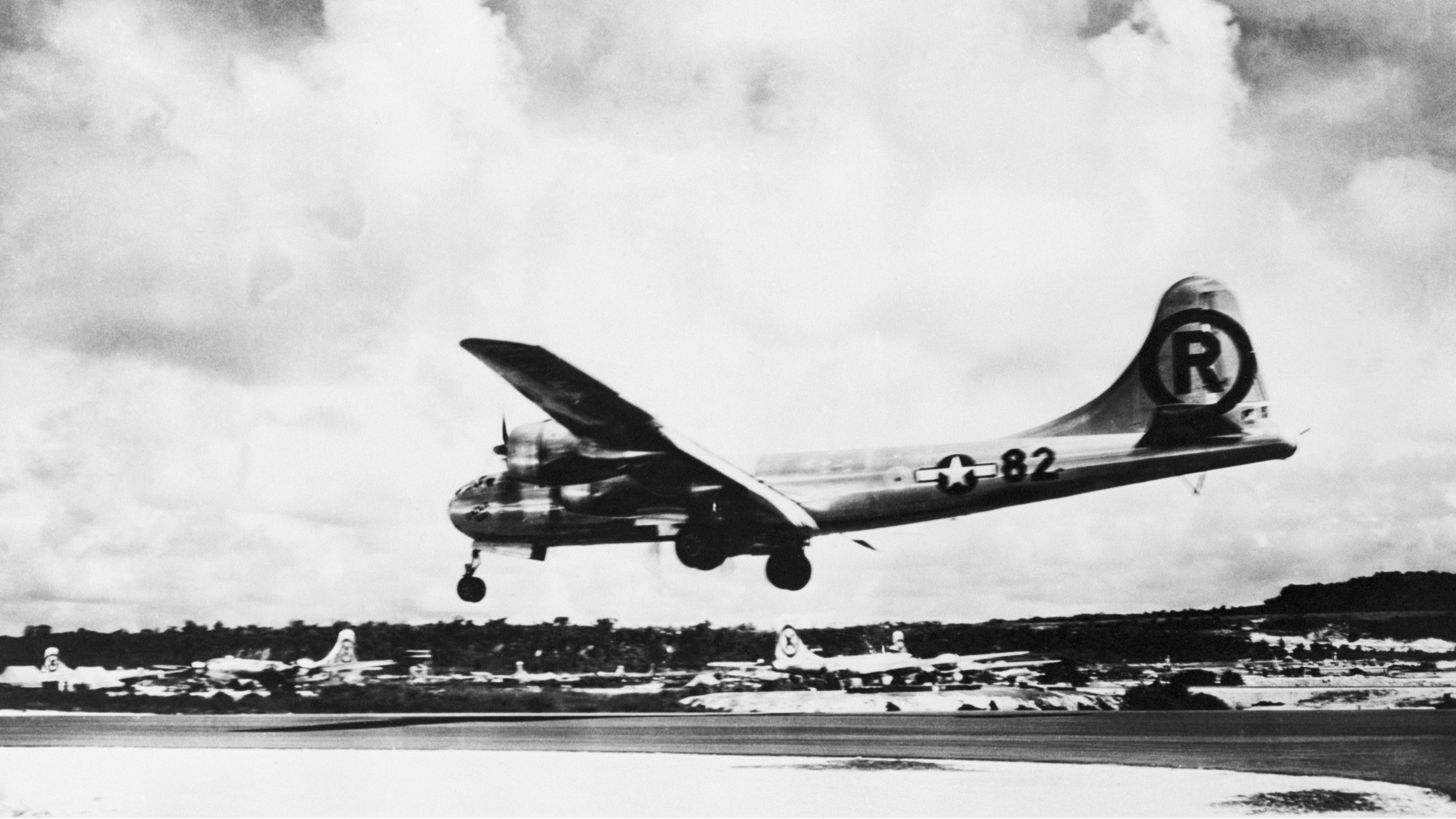 Historic FAA DC-3 moving to new home in Texas - AOPA