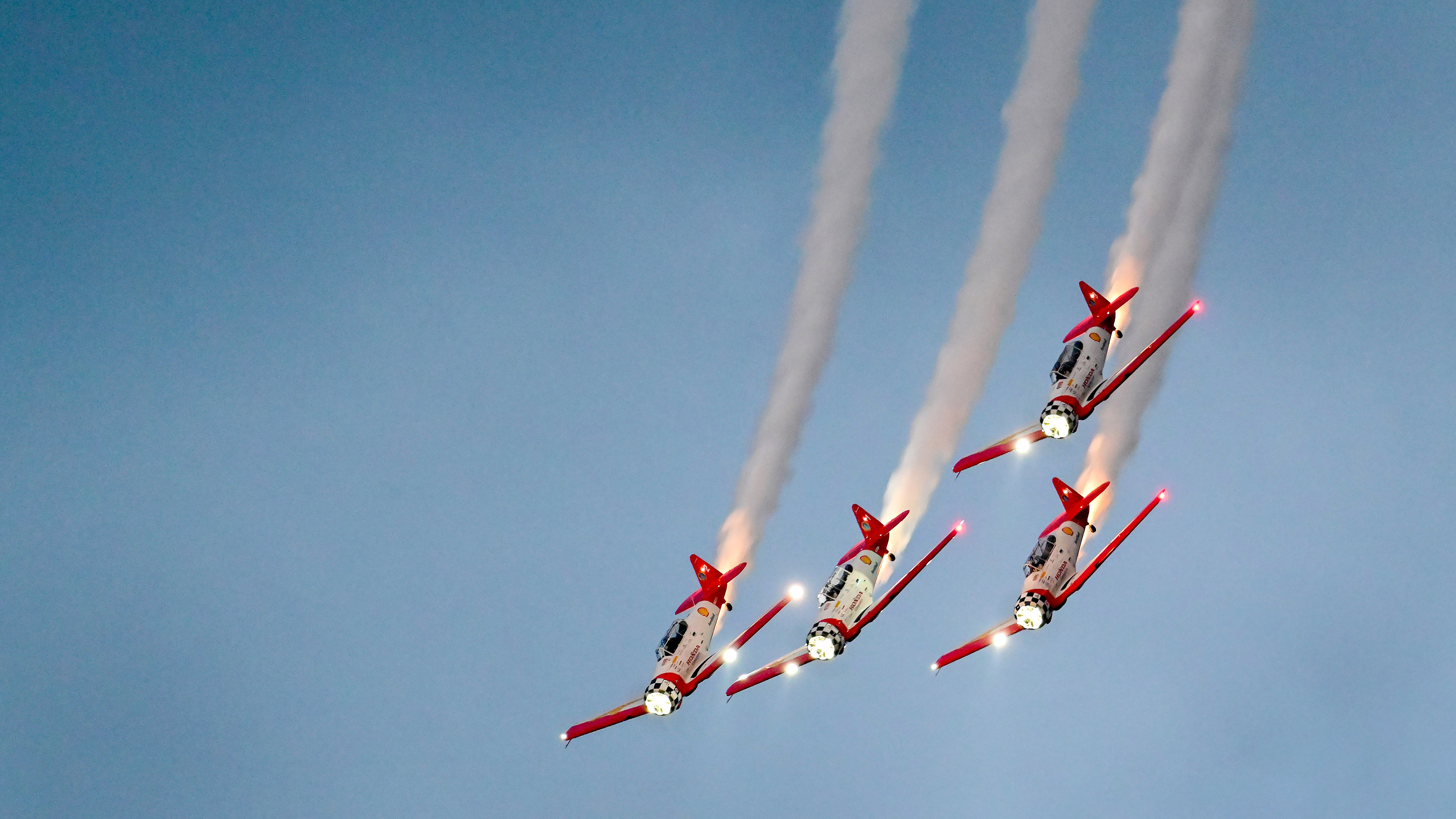 Flying as one - AOPA