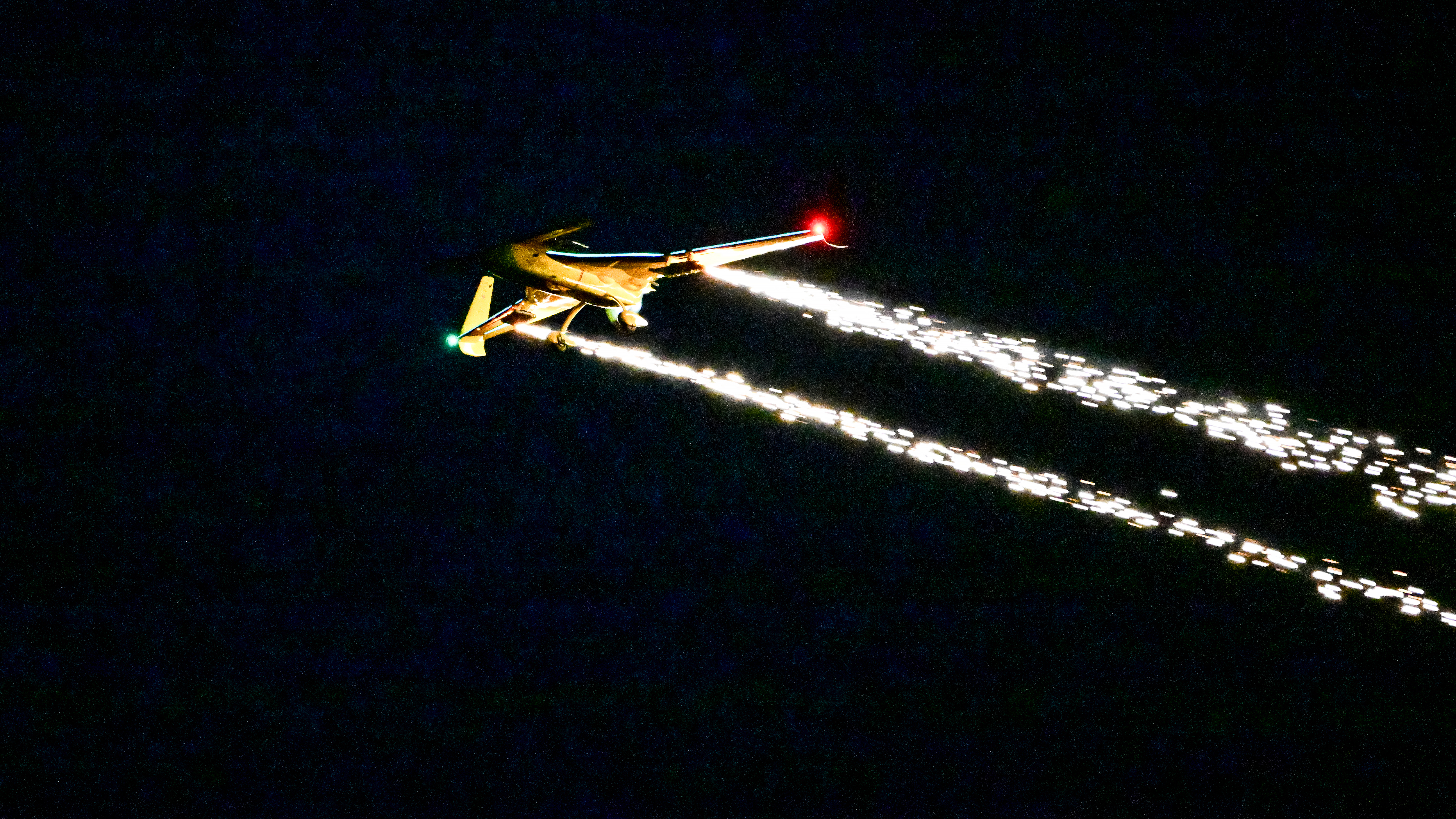 Night magic - AOPA