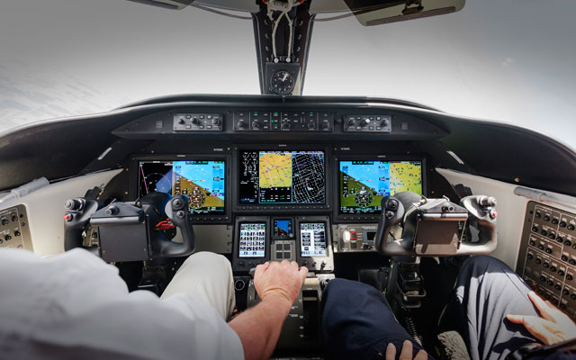 The Garmin Learjets - AOPA