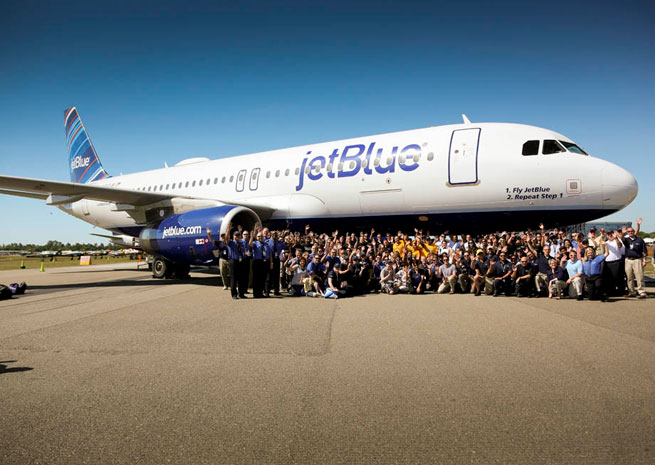 JetBlue flies students to Sun 'n Fun - AOPA