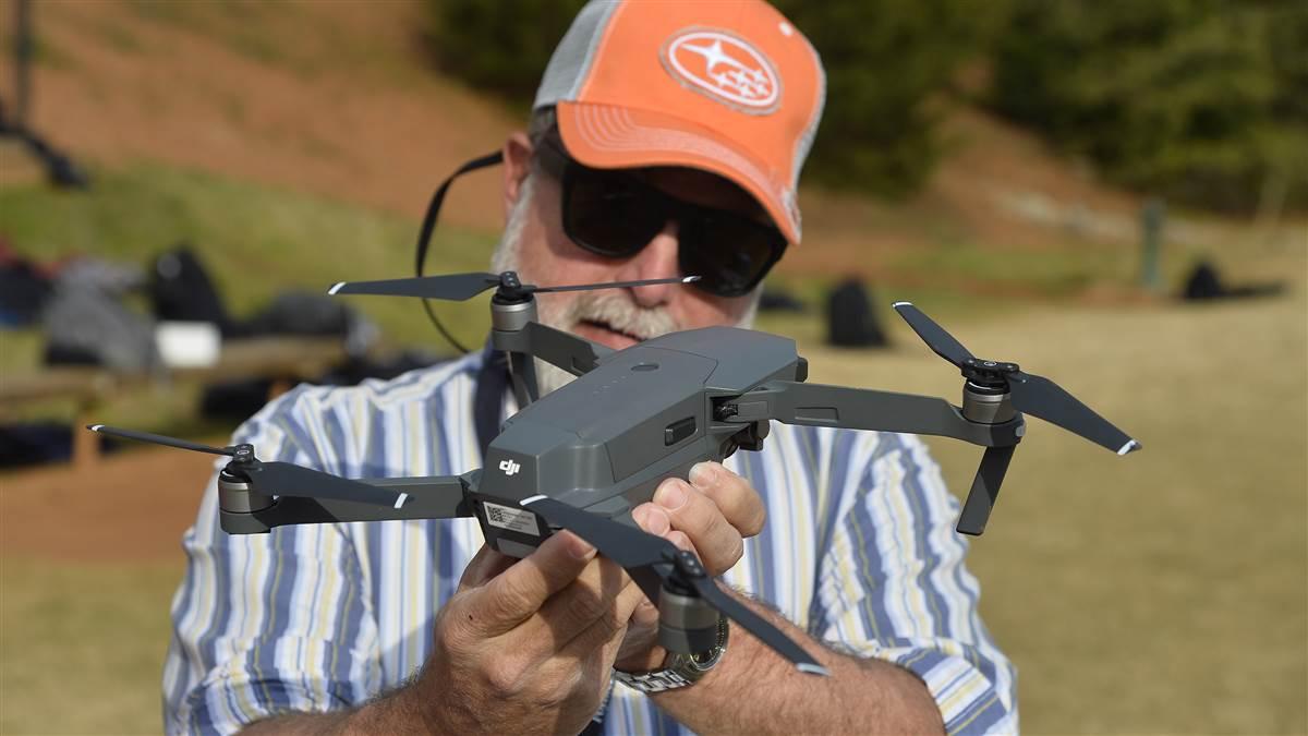 Drone journalism students learn aviation basics, ethics - AOPA