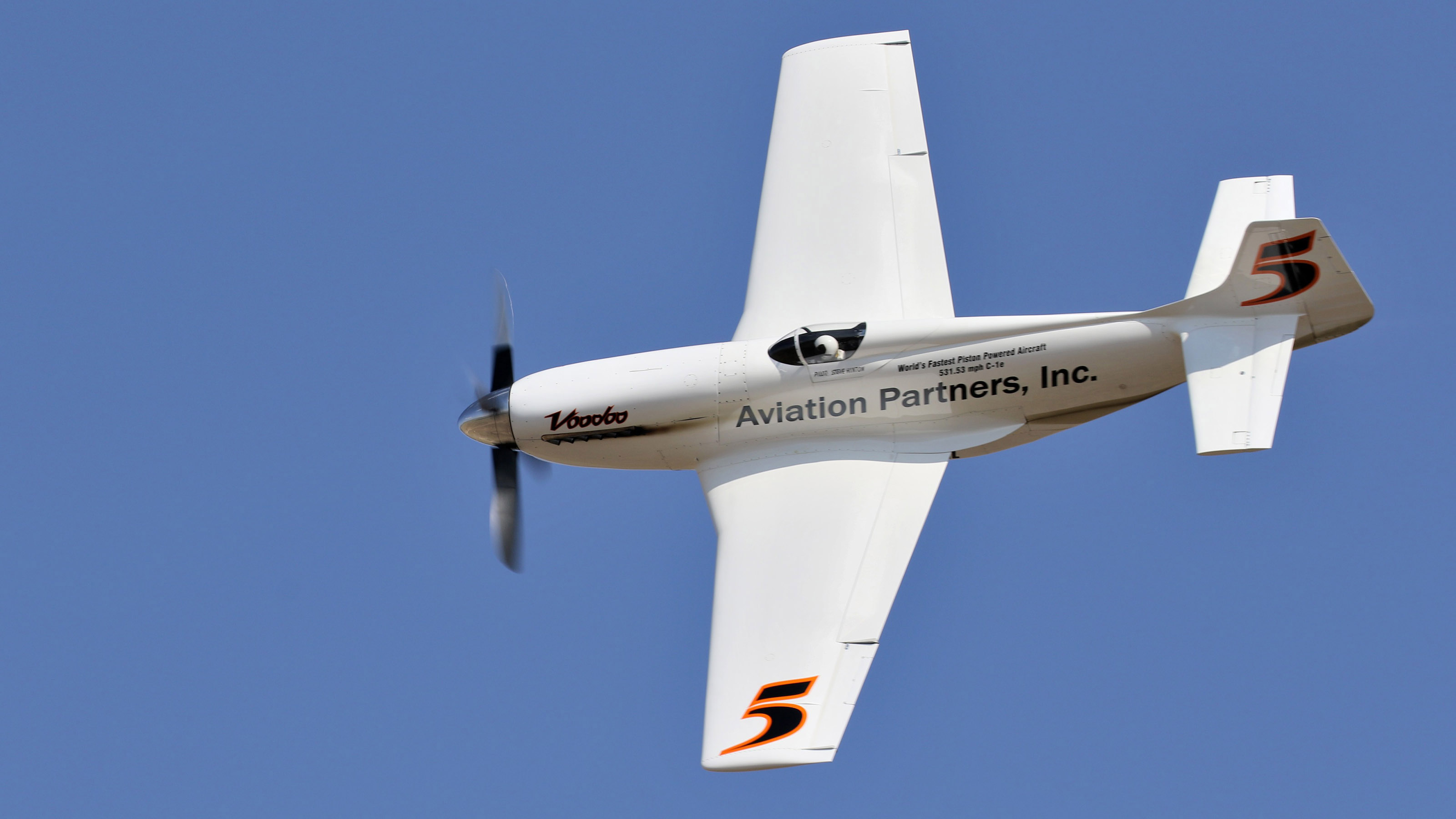 'Strega' dethrones 'Voodoo' at Reno air races - AOPA