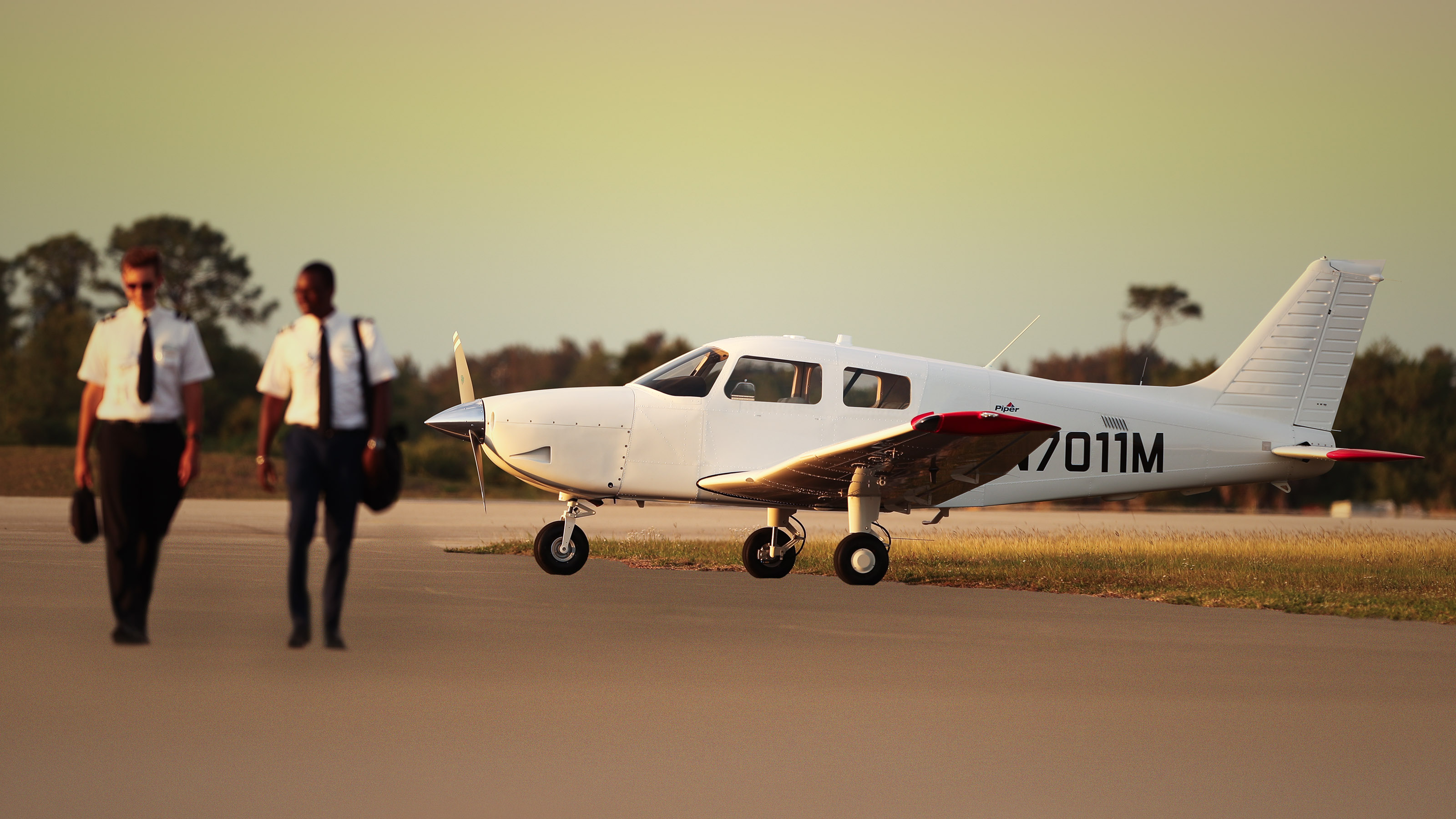 Piper unveils new trainers - AOPA