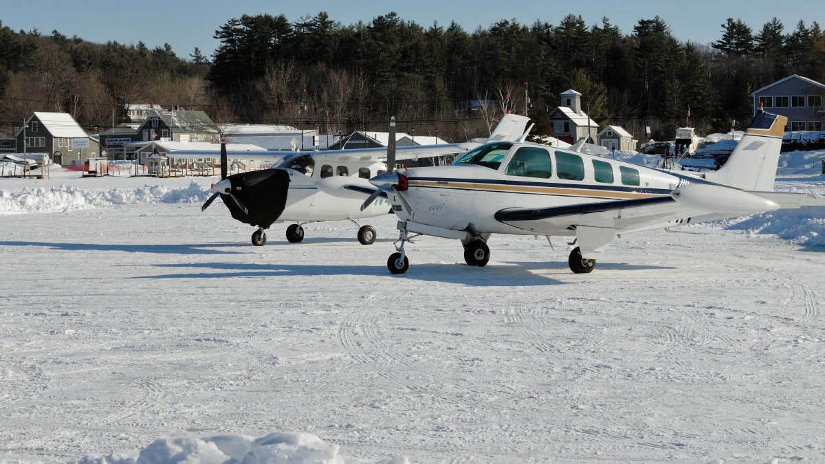Ice runway opens for season - AOPA