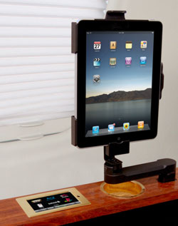 Flight Display offers iPad airplane mount - AOPA