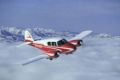 Piper Apache - AOPA